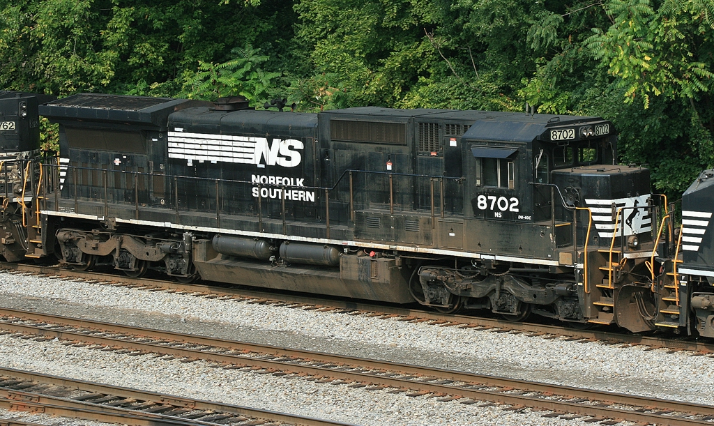 NS 8702
